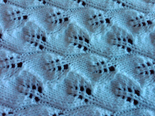 Ravelry: Baby Shawl pattern by Debbie Bliss
