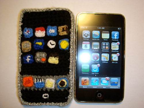 Ravelry: iPhone/iPod Touch Toy pattern by Thea Speicher