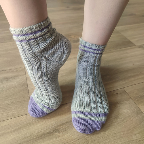 Ravelry: Rugby Mini Socks pattern by Terrifik knits