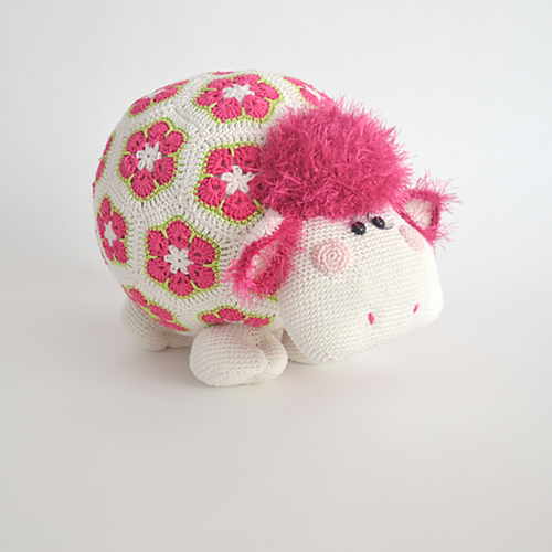 Ravelry: Miss Wooly pattern by Tessa van Riet-Ernst