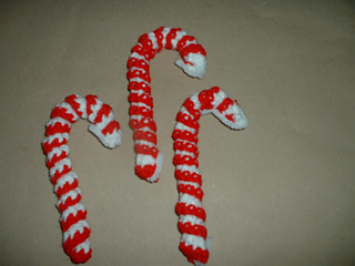 Ravelry: Tesseract's Patons' Candy Canes and Wreaths