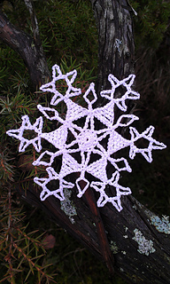 Ravelry: Northern Star Snowflake pattern by snowflakepatterns