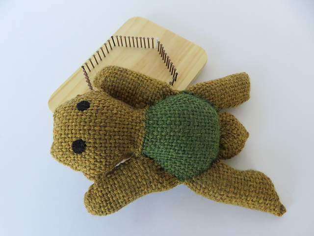 Ravelry: TexasGabi's TURTLE Hexagon Pin Loom: Turtle Mascot