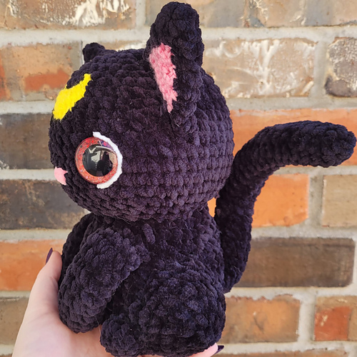 Ravelry: Magical Moon Cats pattern by Dani Smith