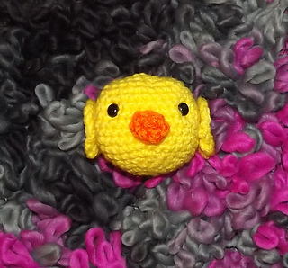 Ravelry: Small Round Chick pattern by Robaven Higelson