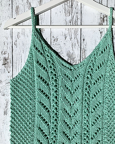 My very first knit tank top, but how on earth to style it??? : r/knitting
