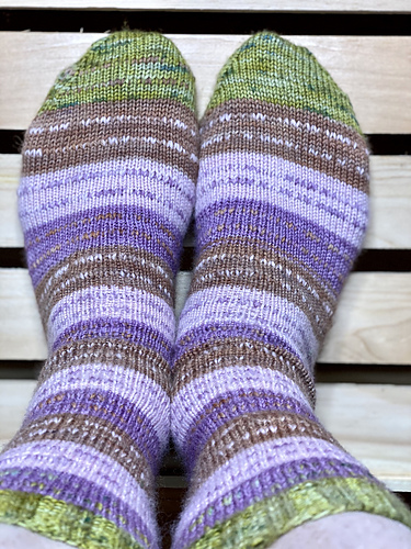 Ravelry: Magic Heel Socks pattern by Judy Jewell