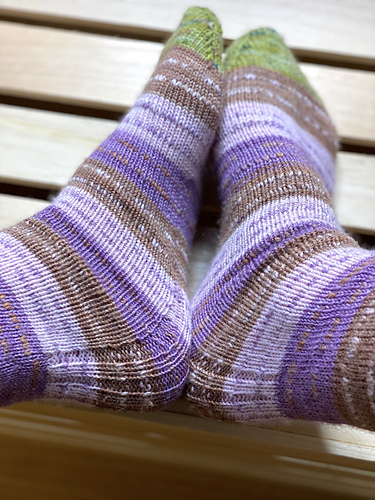 Ravelry: Magic Heel Socks pattern by Judy Jewell