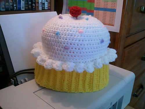 Ravelry: CupCake Hat pattern by Teresa Richardson