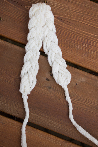 Ravelry: Simple Braided I-Cord Headband pattern by Andrea Choate