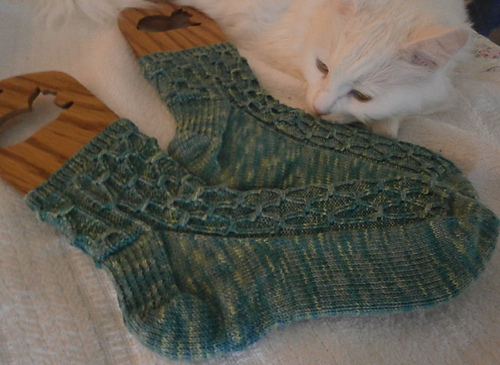 Ravelry: Flutterby pattern by Gwen Clark