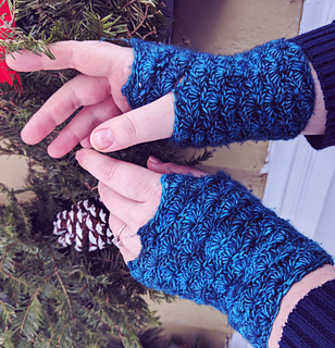 Ravelry: Nibiinaabe pattern by Courtney Lundgren