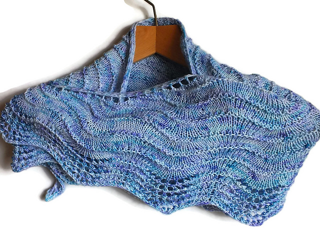 Ravelry: TheCraftyTyke's Chasing Waves Pattern Sample: Small