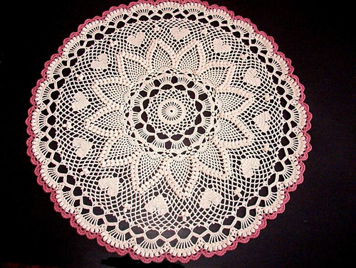 Ravelry: Romantic Pineapples Doily pattern by Jo Ann Maxwell