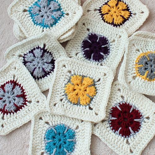 Ravelry: Easy Flower Squares pattern by April Miller