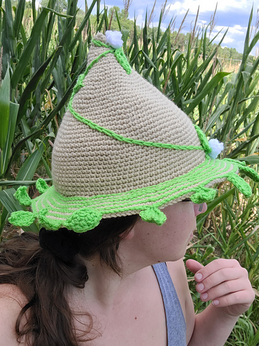 Ravelry: Sprite Cap pattern by Shelby Daft