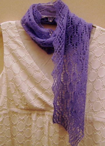 Ravelry: Lily of the Valley Scarf pattern by Amy Kaspar