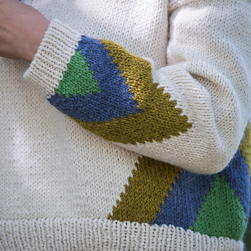 Ravelry: Side Flash Sweater pattern by Emilia Jensen