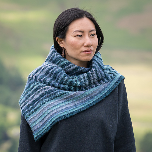 Ravelry: Flowing Tides Shawl pattern by Audrey Borrego