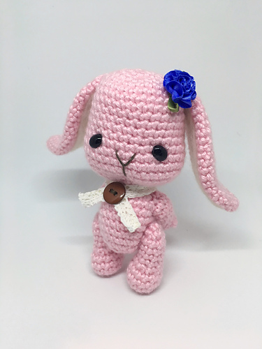 Ravelry: Rustic Rabbit pattern by Maxine Velasco