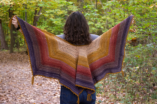 Ravelry: Onawa Trestle Wrap pattern by The Happy Peapod