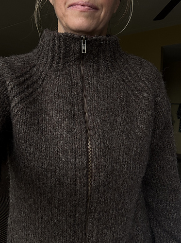 Ravelry: Olive Cardigan pattern by Ivana Sturm