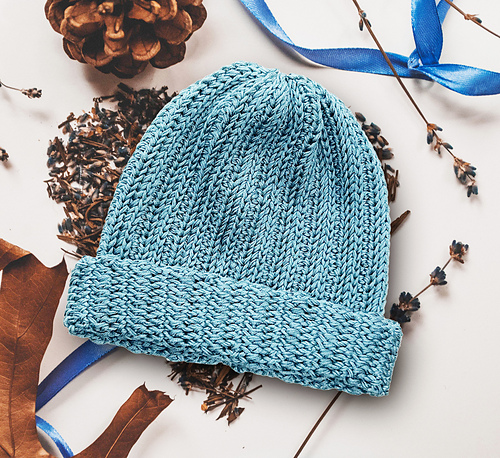 Ravelry: Easy Beanie Hat pattern by Shaz