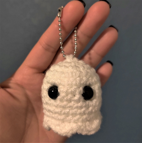 Ravelry: Crochet Ghost Keychain/Plushie pattern by The Knotty Navajo