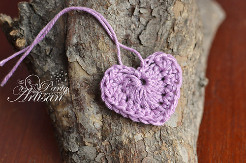 Ravelry: Pretty Heart pattern by Carolyne Anne