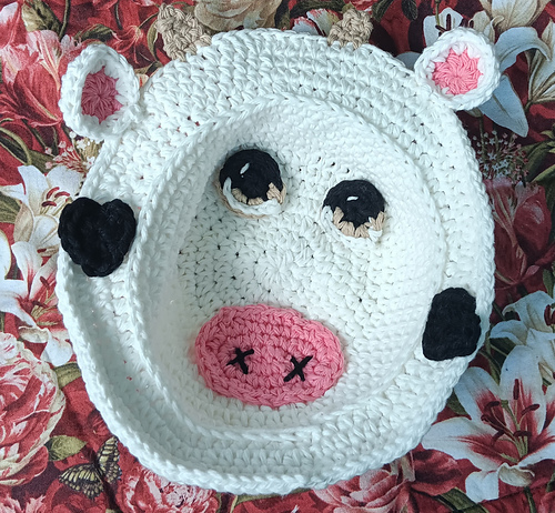Ravelry: Emi-Moo Cow Bowl Cozy pattern by Marsha Sparks