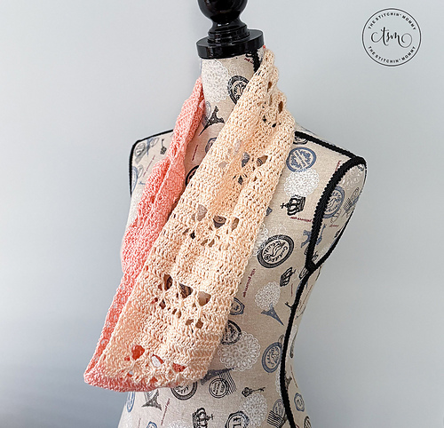 Ravelry: Papillon Infinity Scarf pattern by Amy Ramnarine