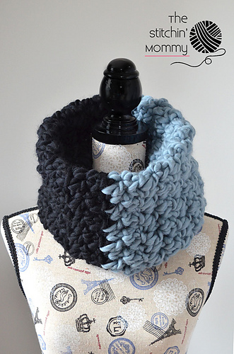 Ravelry: Color Block Cowl pattern by Amy Ramnarine