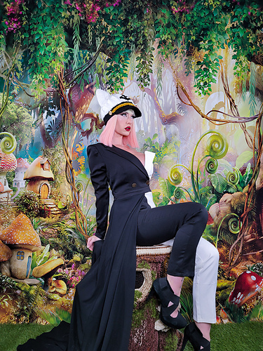 Ravelry: Twisted Kitty hats pattern by Natalie Allen