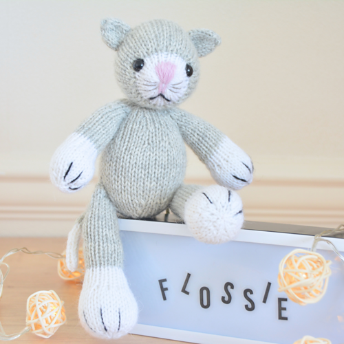 Ravelry: Flossie Cat pattern by Marisa Perrin