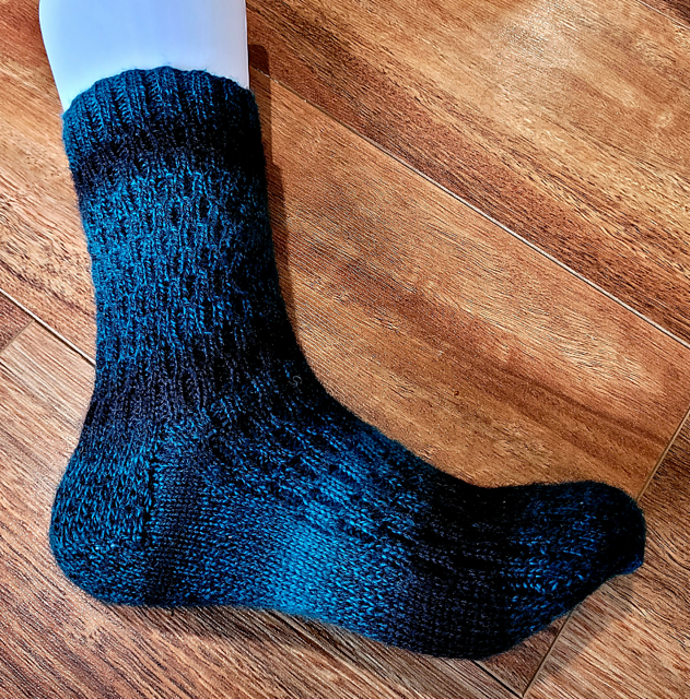 Ravelry: Sine Wave Socks pattern by Jessica Warden