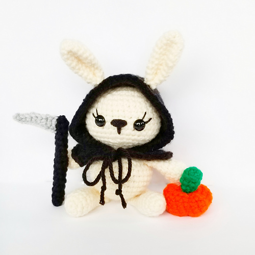 Ravelry: The Grim Bunny pattern by The Cozy Chipmunk