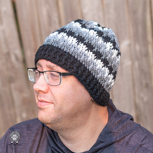Ravelry: Shifting Posts Hat pattern by Ashley Parker