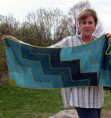 Ravelry: Escalator Wrap pattern by Theresa Schabes