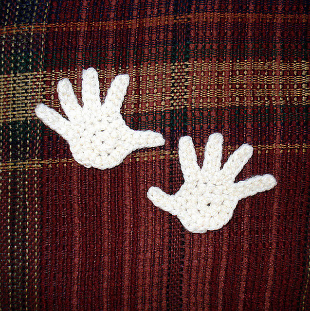Ravelry: Helping Hands - applique pattern by Jenni Love