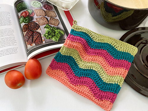 Ravelry: Making Waves Potholder pattern by Dayna Perry
