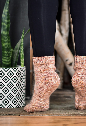 Ravelry: Intwined House Sock pattern by Tif Neilan