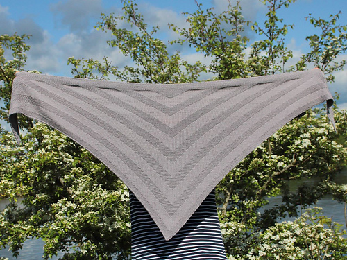 Ravelry: Triangular Stripes pattern by Svetlana Kolesova