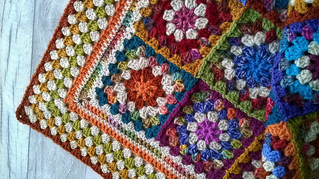 Ravelry: TinasAllsorts' Little Gem Blanket