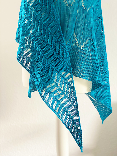 Ravelry: Morning Stillness pattern by Lisa Hannes
