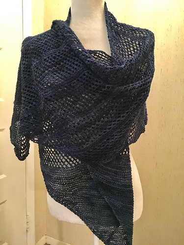 Ravelry: Diagonal Mesh Shawl pattern by Suzi Hamilton