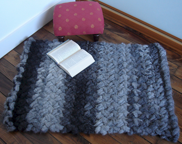 Ravelry: Tapis,tapis gris pattern by Odile Berget