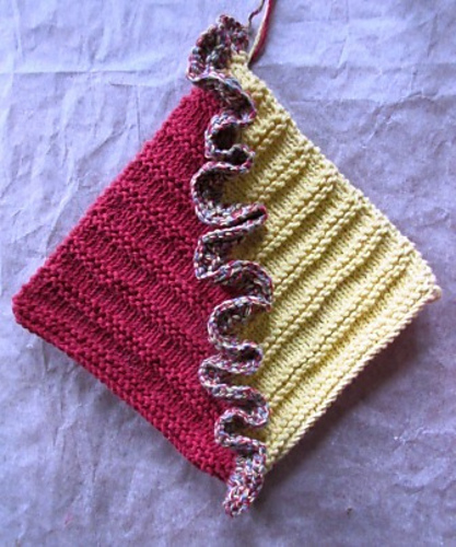 Ravelry: Diagonal Ruffle pattern by Tomato 68