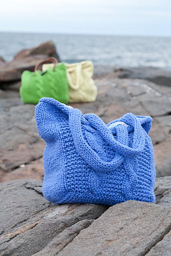 Ravelry: Nigh Duck pattern by Tonia Barry