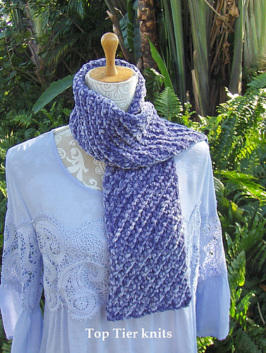 Ravelry: Velvet Stars Scarf pattern by Top Tier Knits