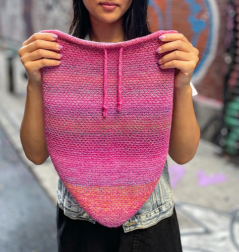 Ravelry: Curiosity Cowl pattern by Tori Yu